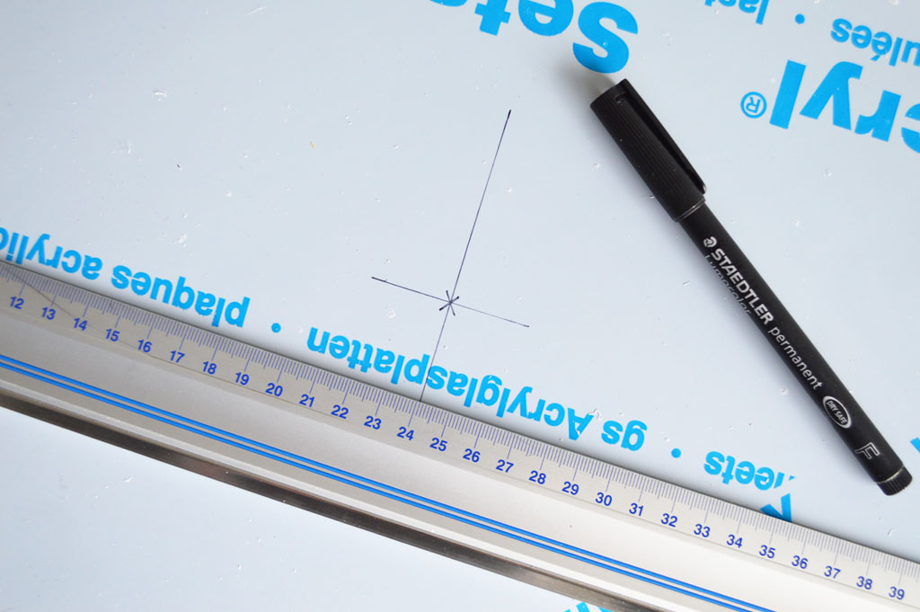 DIY Acrylic Table Lamp - DIY Plexiglas Lampe selber machen